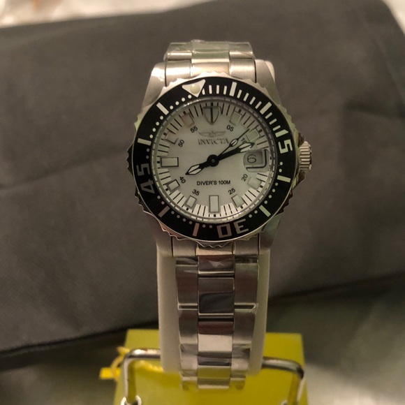 Invicta | Accessories | New Ladies Silver Tone Watch Invicta | Poshmark